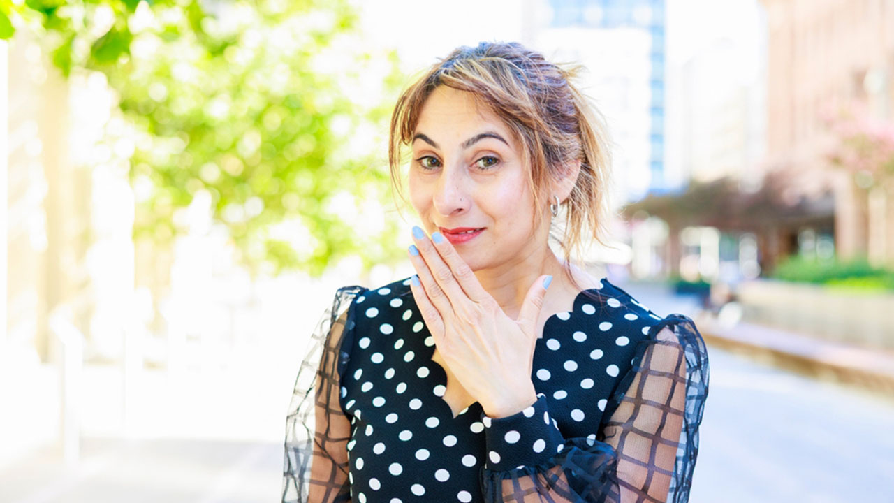 6 phrases a wife says when she can't be trusted