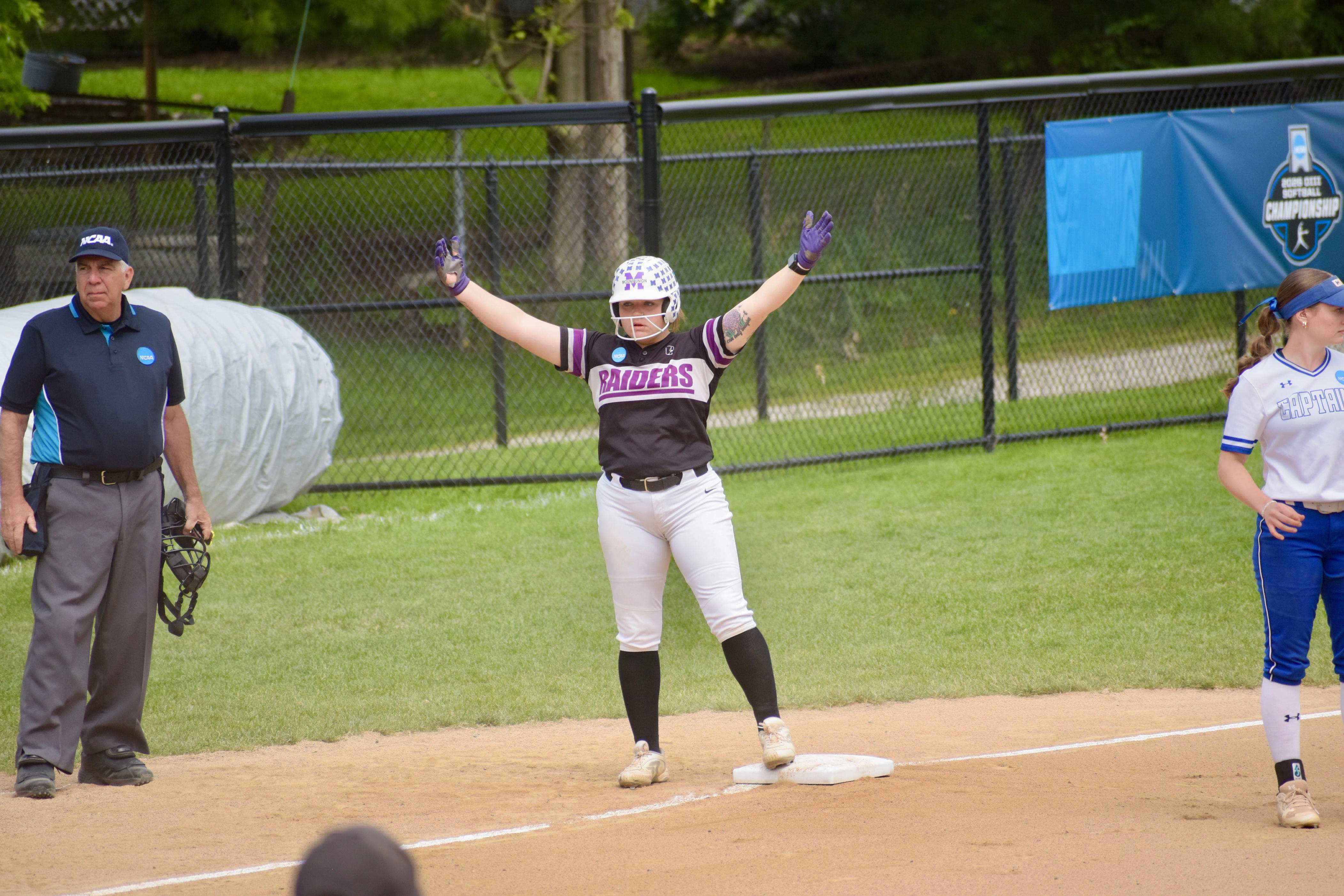 Kendyll Cahill pitches Mount Union softball to College World Series
