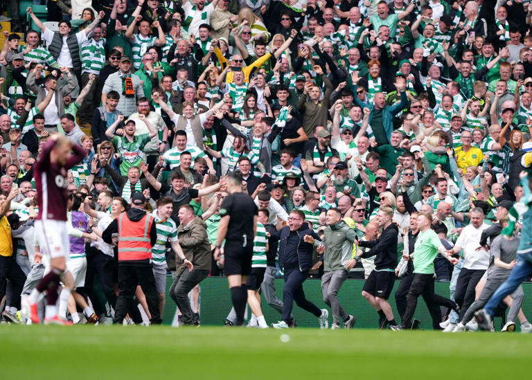 Police 'engaging' with Hearts after Celtic pitch invasion