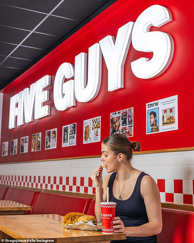 Professional tasters decide best and worst fast food cheeseburger - do ...