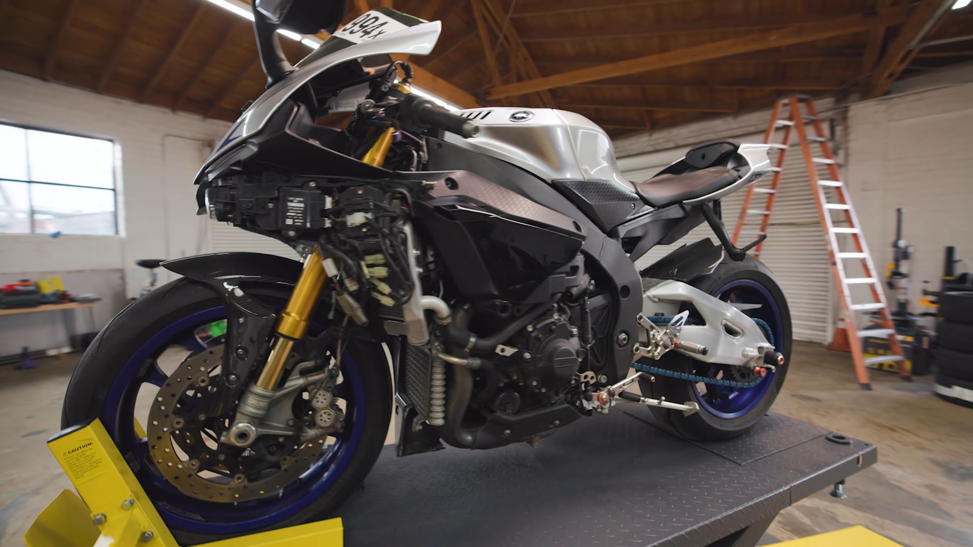 Modifying the recovered sportbike I bought from salvage auction