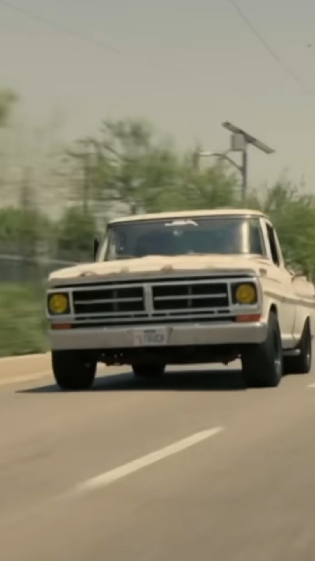 Custom Ford F100 surprisingly with NASCAR V8 engine street test