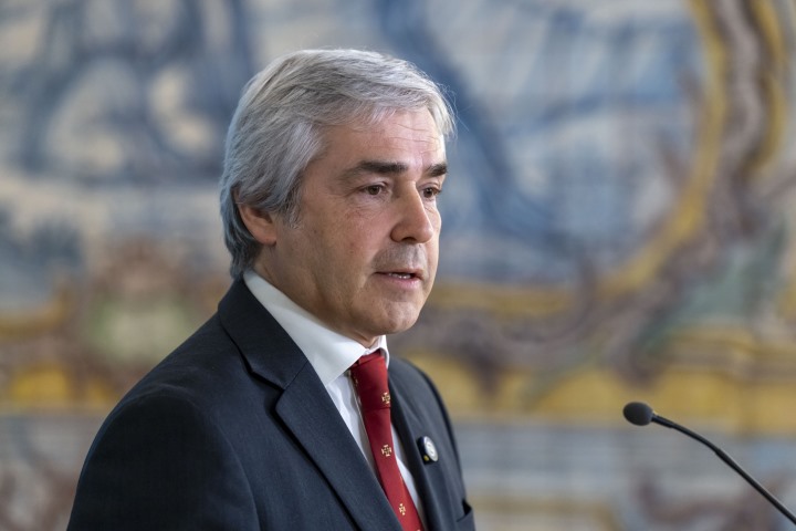 Ministro da Defesa diz haver combustível para operações militares na ...