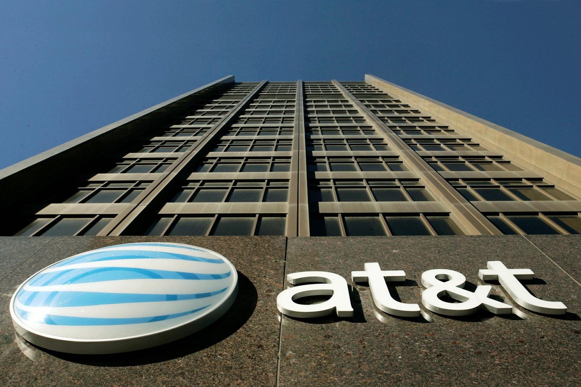 Felt the wrath of network dead zones? AT&T, T-Mobile, and Verizon are ...