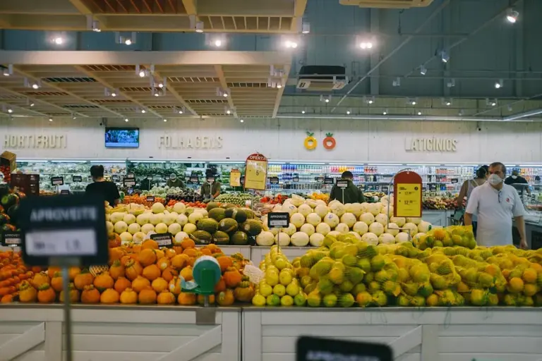 A grocery store manager reveals 8 items you should never buy on Mondays