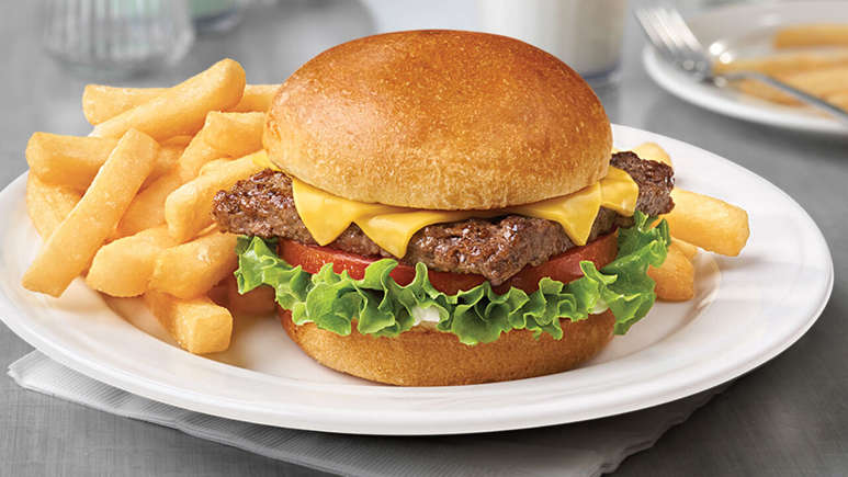 7 chain restaurants dominating the cheeseburger and fries scene