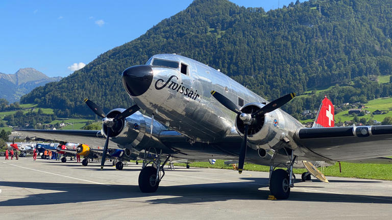 Why did old airplanes have black noses?