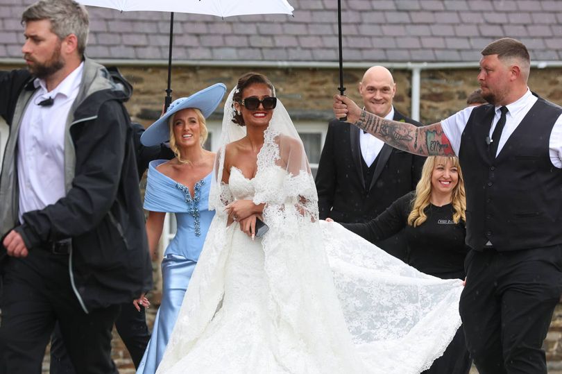 Four police cars rush to Venezuela Fury's wedding reception as arrest made