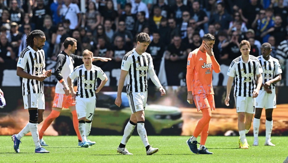Prima il gelo, poi fischi: gli juventini non ci stanno, la ...