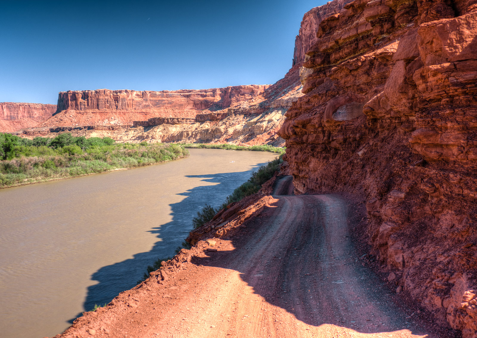 11 overlanding routes that are destroying unprepared vehicles faster ...