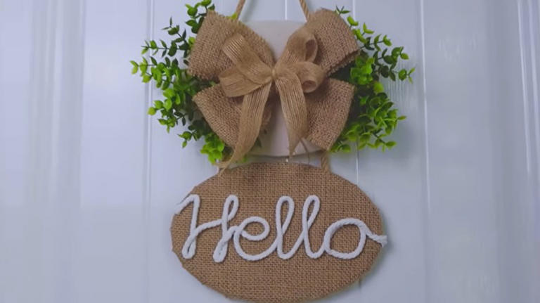 Don't throw away plastic container lids: Use two for adorable hanging decor