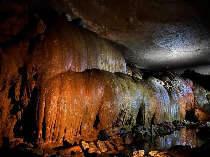 This huge Alabama cave entrance leads to a massive underground world ...