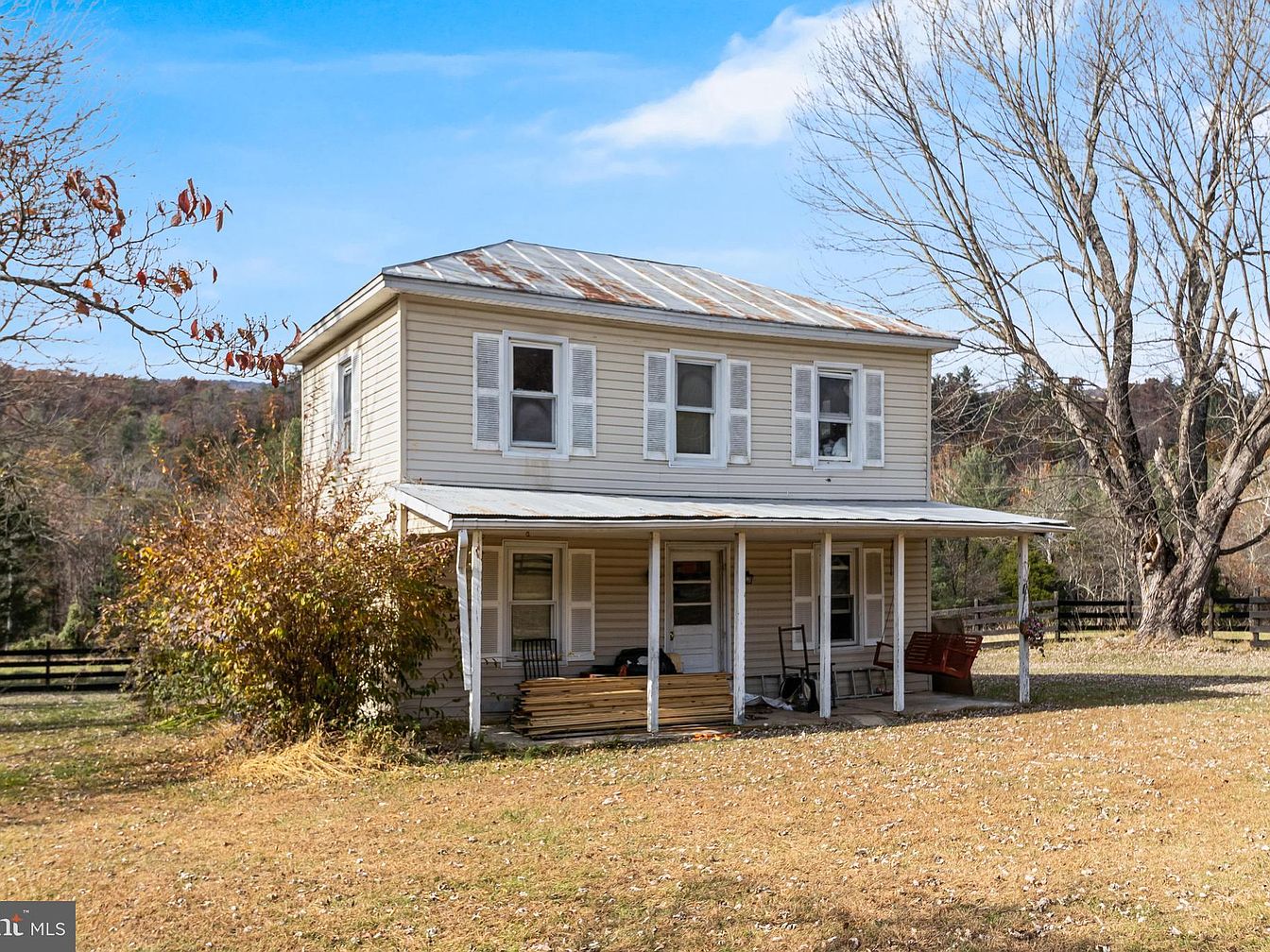 Charming 1932 homestead in Broadway, Virginia: A 25-acre playground ...