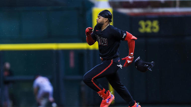 Reds make multiple roster moves, including one shocking decision