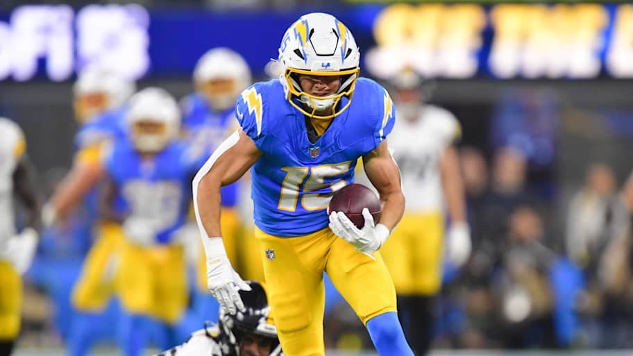 Mike McDaniel's head-turning challenge for Chargers WR room is refreshing