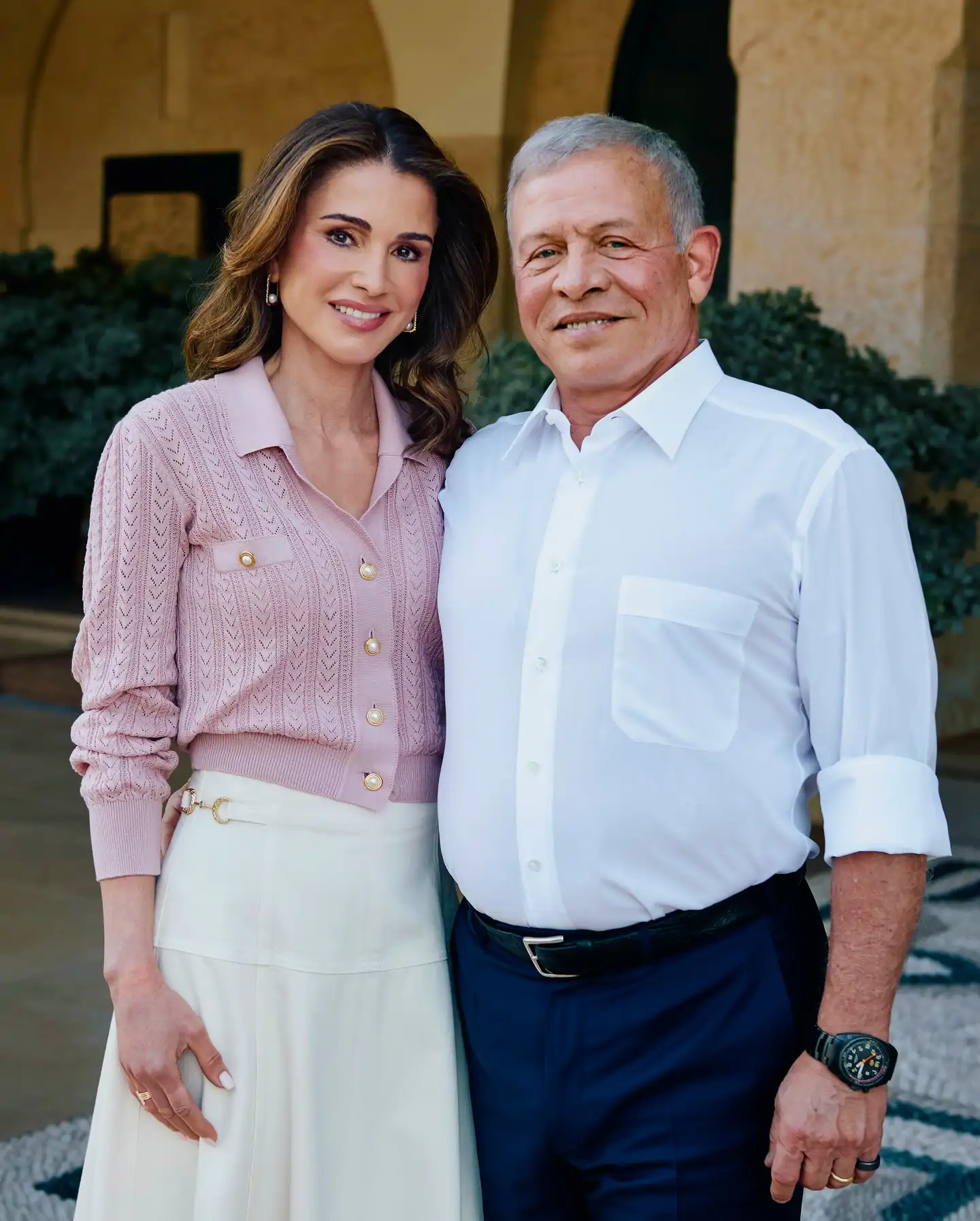 Los mejores looks de Rania de Jordania: elegante, moderna y siempre ...