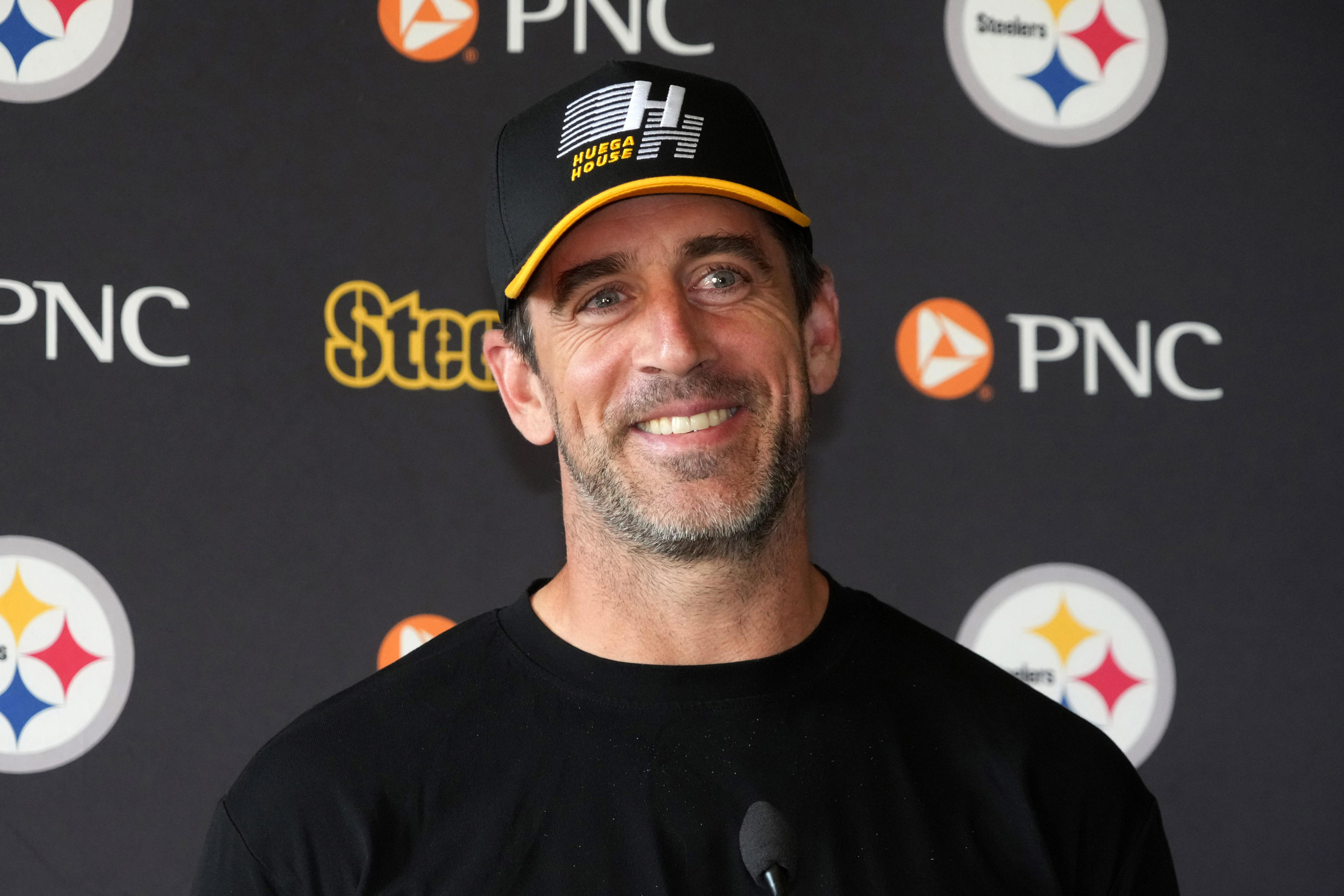 NFL insider hints at hidden message behind Steelers QB Aaron Rodgers ...