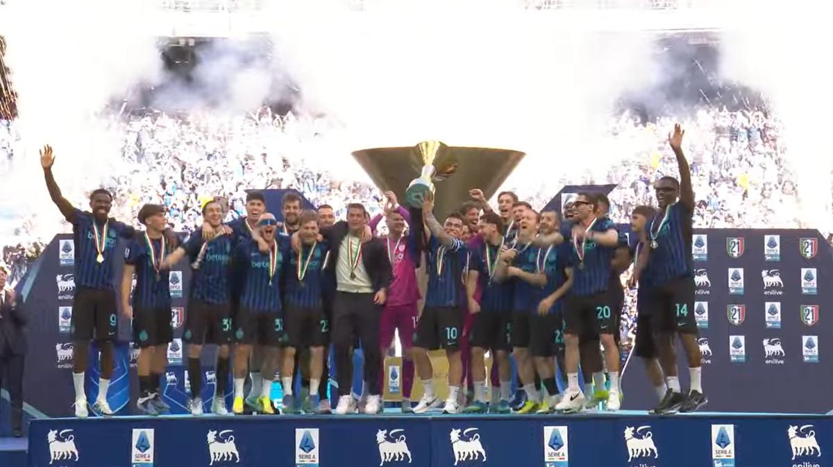 L'Inter è campione d'Italia 2025-2026, Lautaro alza il trofeo: rivivi ...