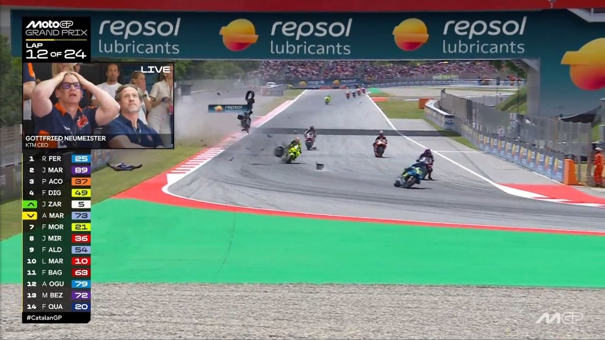 Vídeo: Acidente grave entre Álex Márquez e Acosta gera bandeira ...