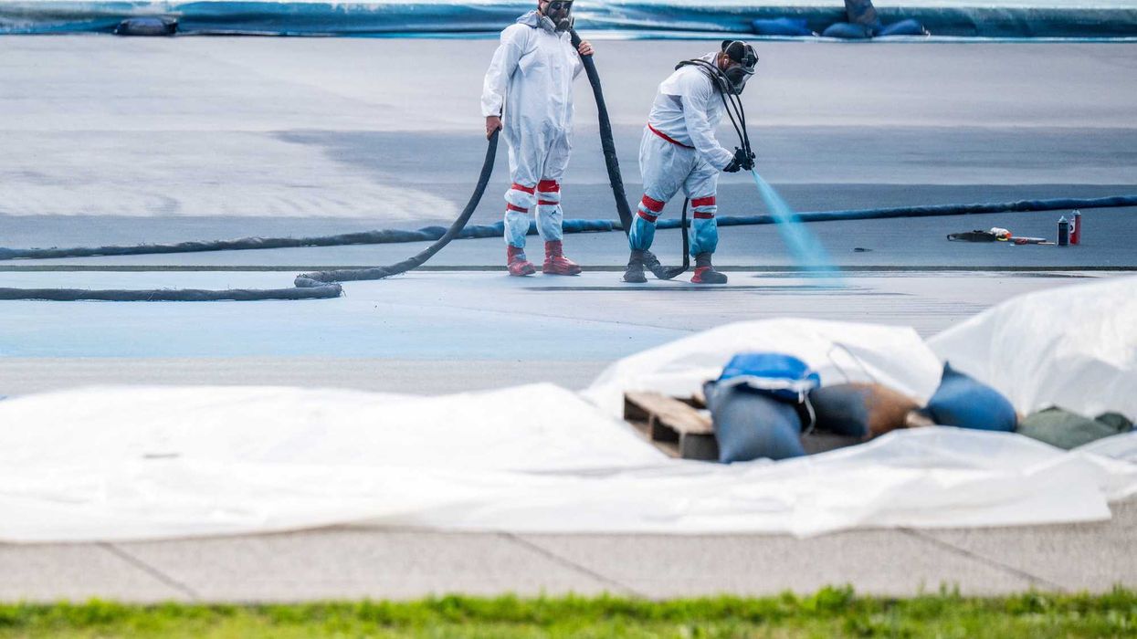 Union leader warns rushed Reflecting Pool renovation puts workers at risk