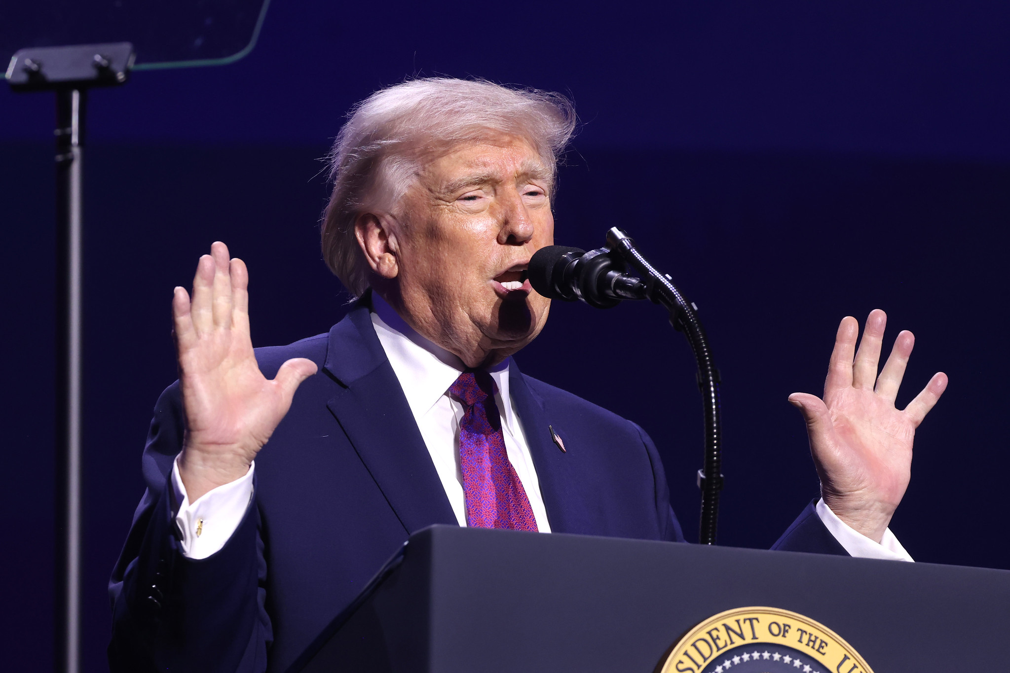 Trump declares sacked senator's career 'over' — but defiant Bill ...