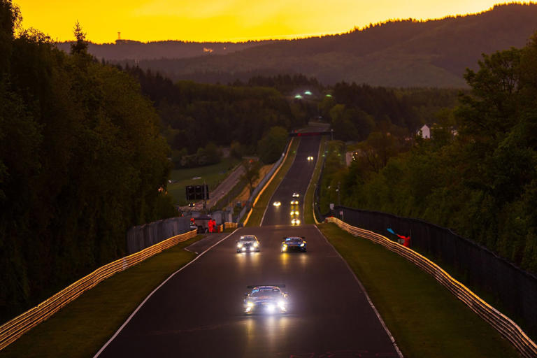 24 horas de Nurburgring: Mercedes gana mientras un fallo mecánico ...