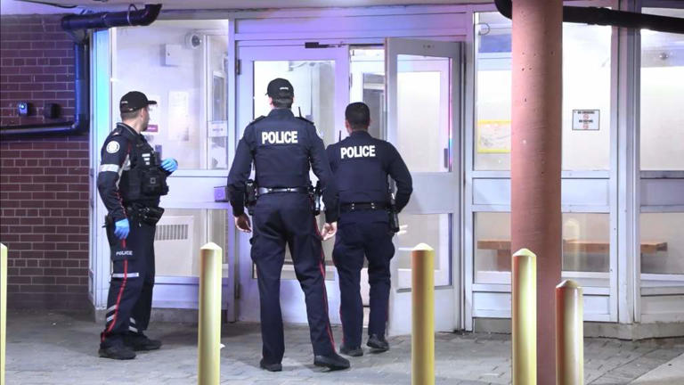 Man dead, another arrested after stabbing in Toronto-area neighbourhood