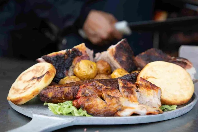 Ruta del asado en Bogotá: la Zona A de Puente Aranda consolida su ...