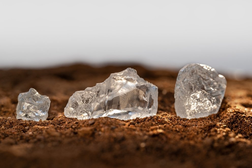 Against all odds, Zimbabwe bets big on diamonds amid global industry ...