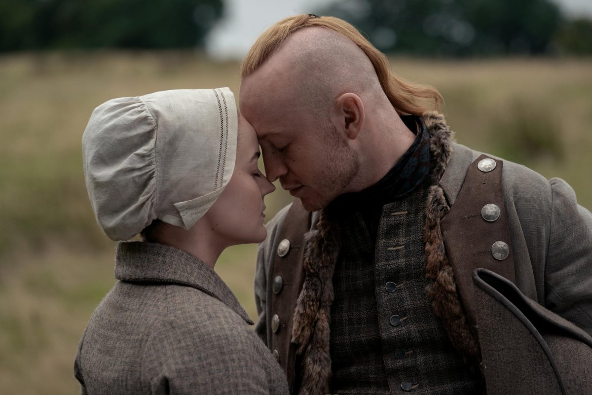 John Bell: 'Outlander' cast is in the acceptance stage of grieving