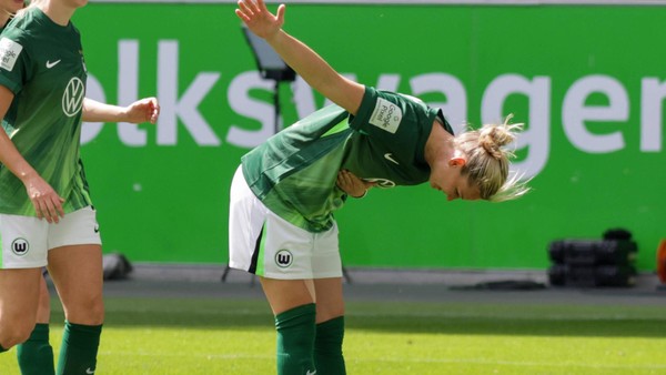 Popp-Doppelpack zum Abschied: Klublegende verneigt sich vor der VfL-Kurve