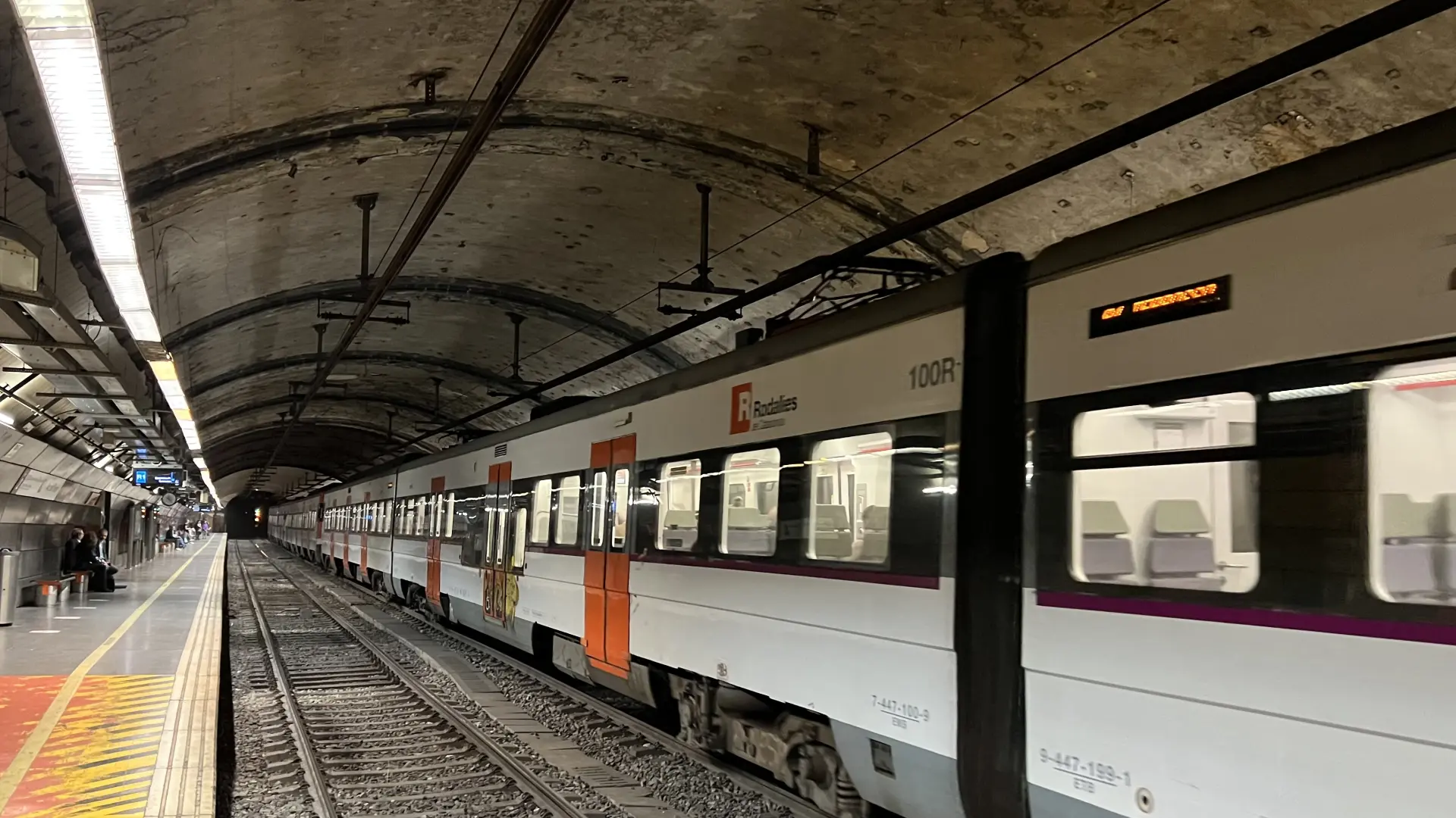Domingo de afectaciones en los Rodalies de Barcelona