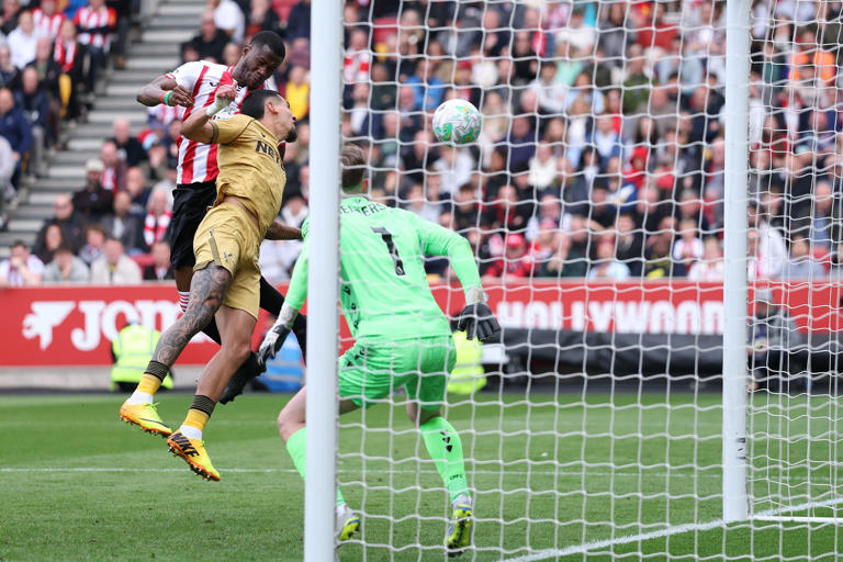 Wharton finally breaks Crystal Palace duck but Brentford snatch point