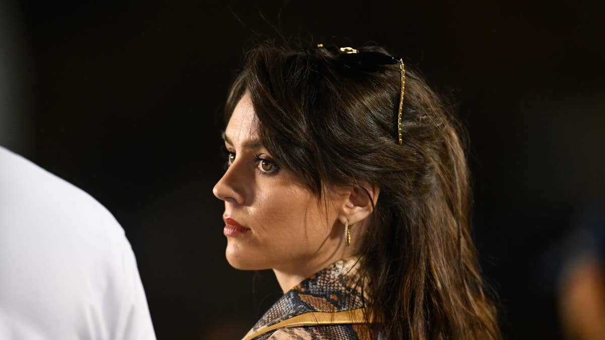 Bill Belichick's 25-year-old girlfriend facing 'questions' from family