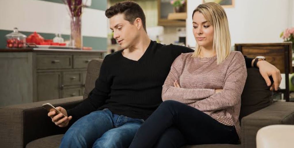 8 behaviors that reveal a man isn’t a good person, no matter how sweet ...