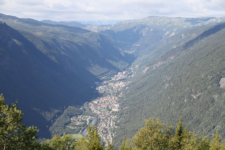 Rjukan, Norway: A century in winter shadow—until three giant mountain ...