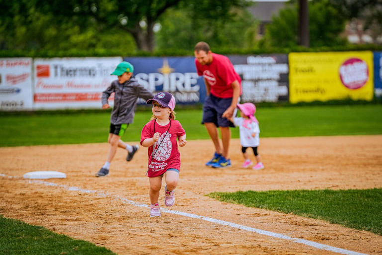 Saint Cloud Rox baseball team offers Chisel's Kids Club