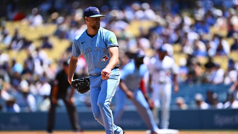 Dodgers officially make trade, acquire starting pitcher from Blue Jays