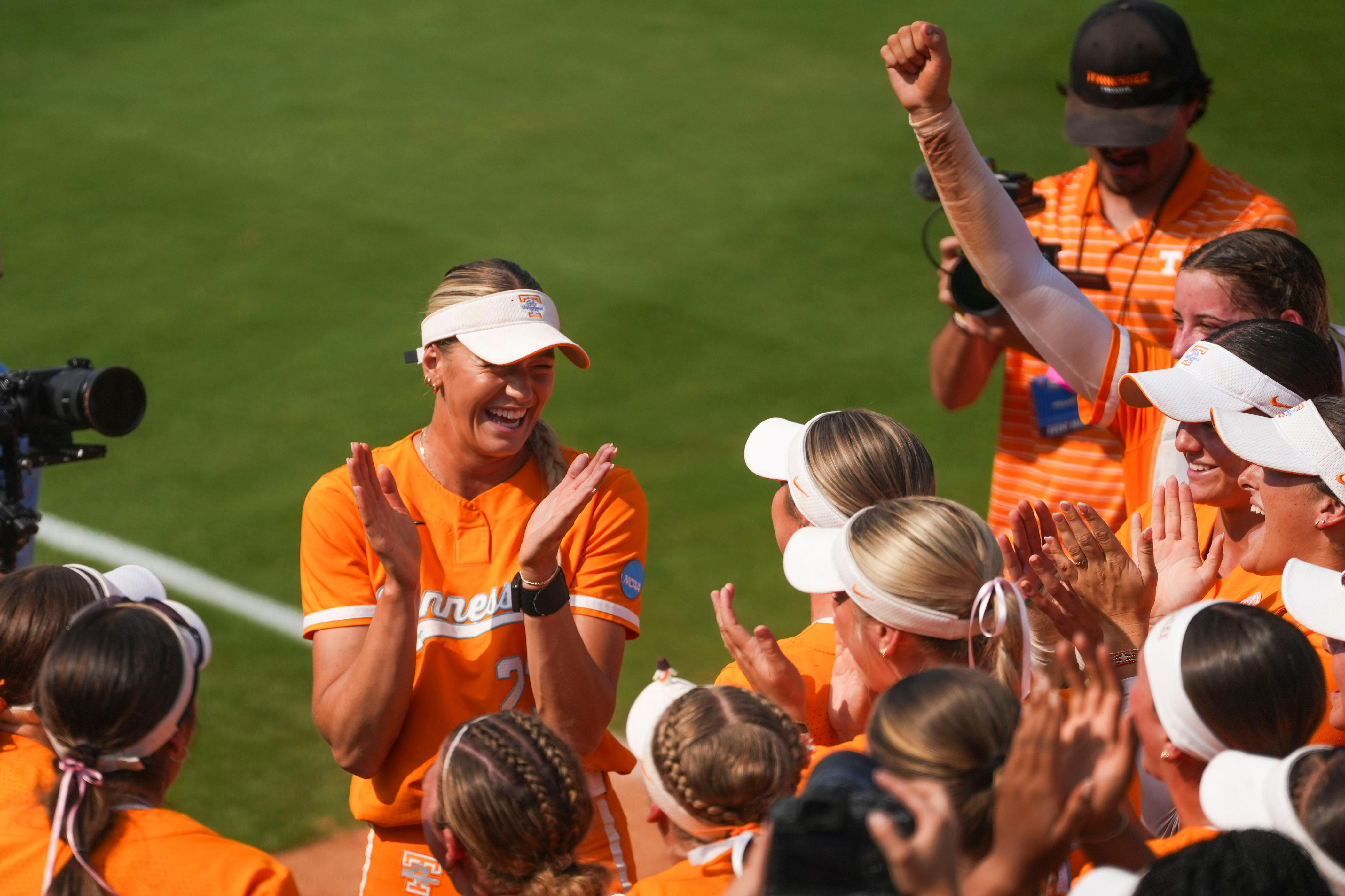 Game times set for Tennessee softball vs Georgia in NCAA super regional