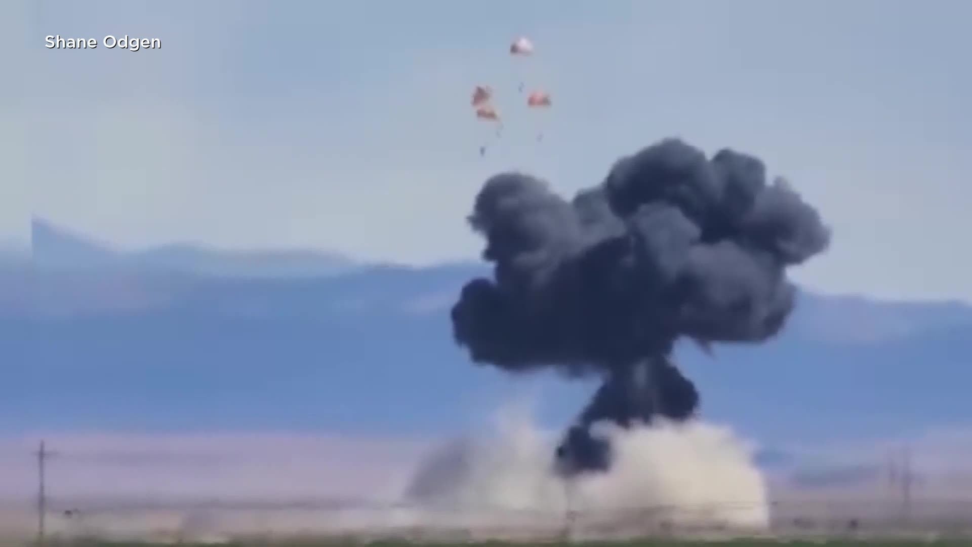 Video: Navy jets from Whidbey Island collide mid-air during aerial ...