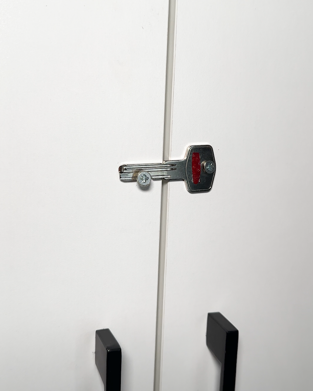 Easy cabinet lock trick 🛠️