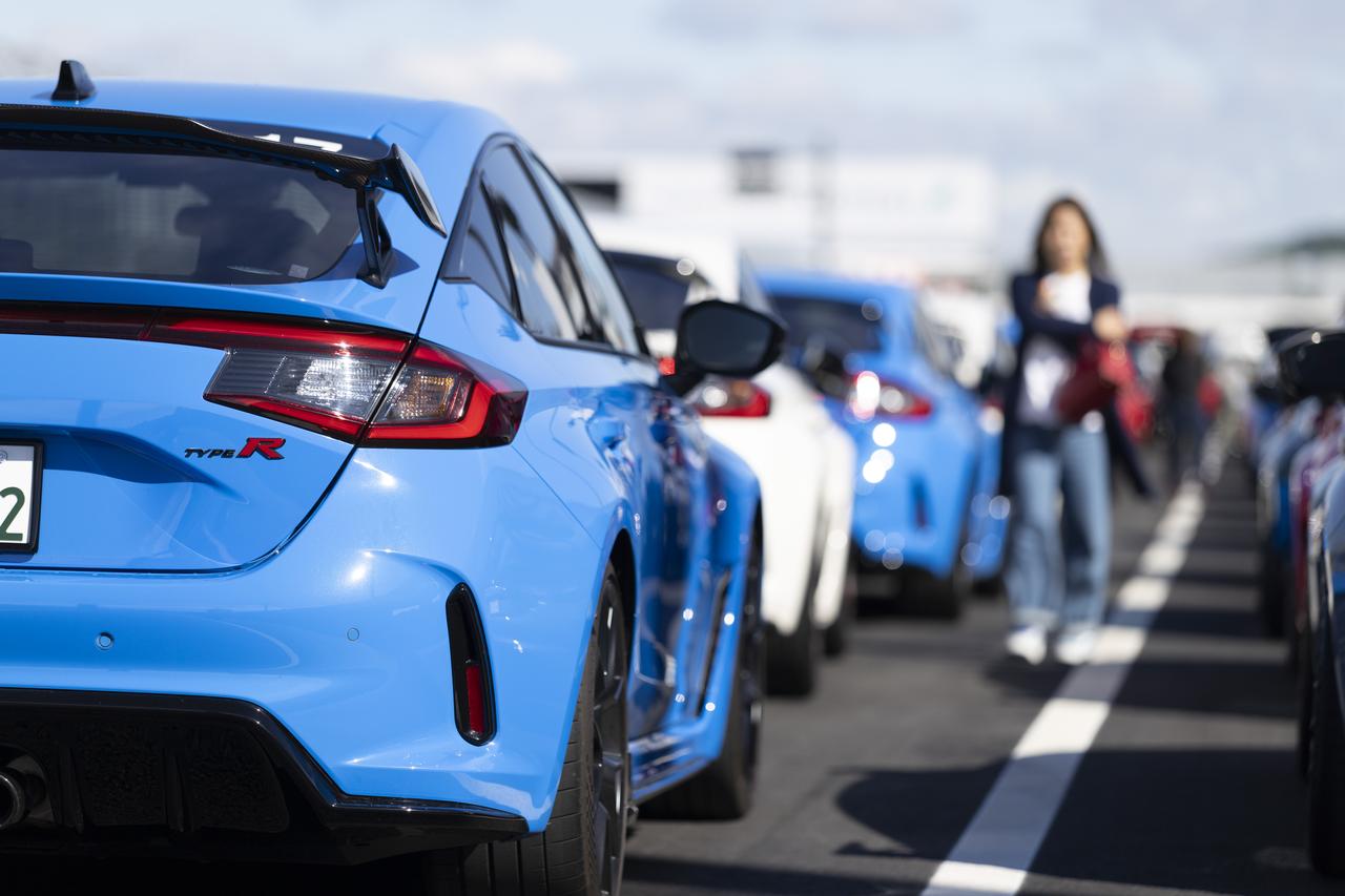 歴代タイプRがもてぎに813台集結!「Honda All Type R World Meeting 2026」を開催