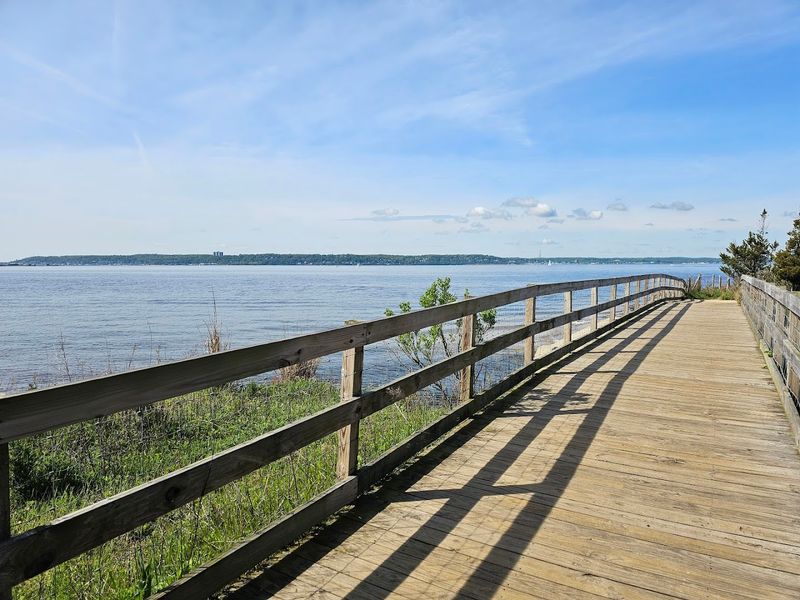 This bike path in New Jersey combines waterfront beauty with skyline magic