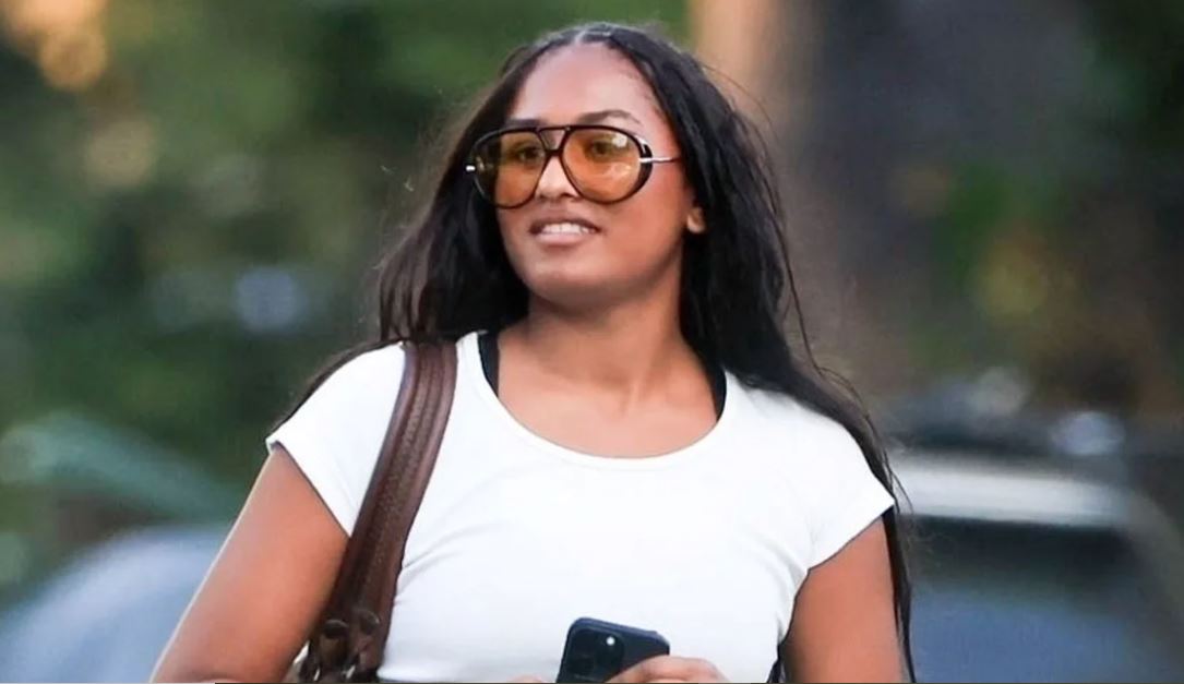 Sasha Obama shows off her toned figure in stylish post-workout outfit