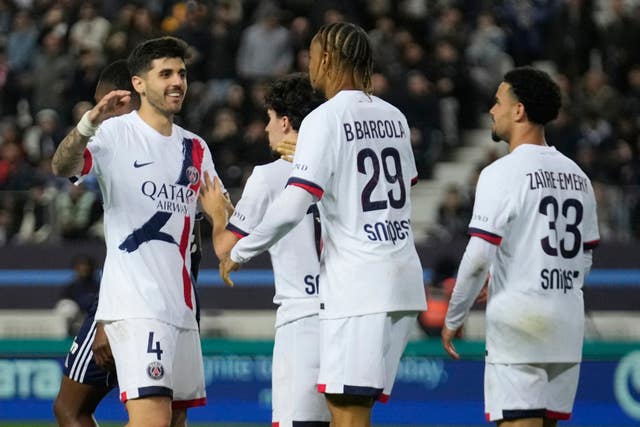 Ousmane Dembele injury scare as PSG suffer last-gasp defeat at Paris FC