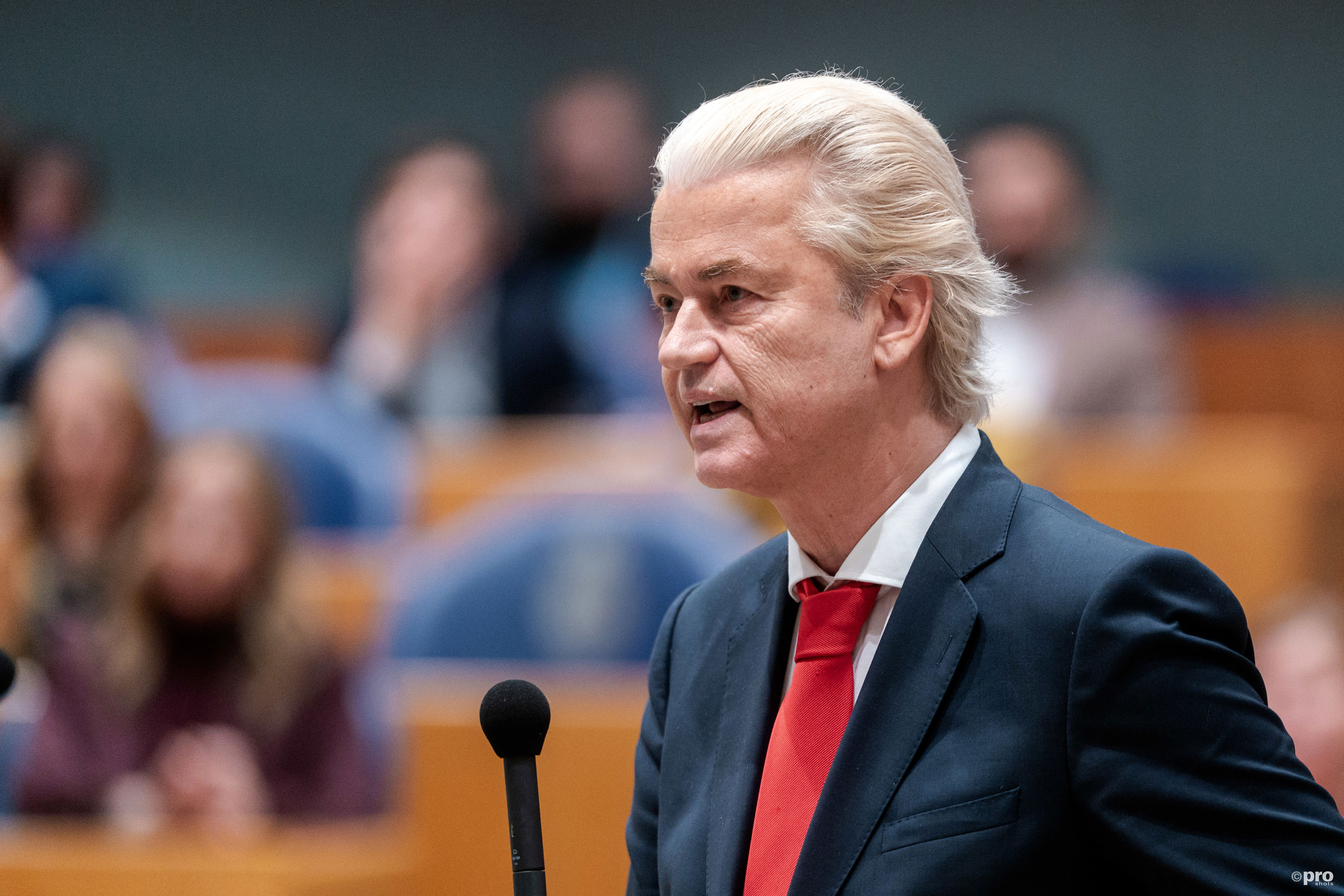 PVV-leider Geert Wilders baart opzien met reactie op spreekkoor PEC ...