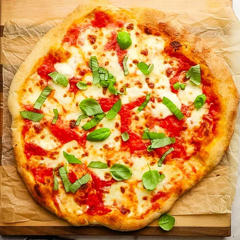 Margherita pizza