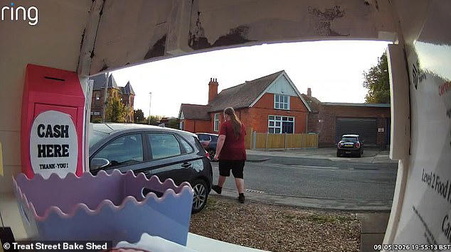 Moment bakery bandit steals half of cake maker's stock from honesty box ...