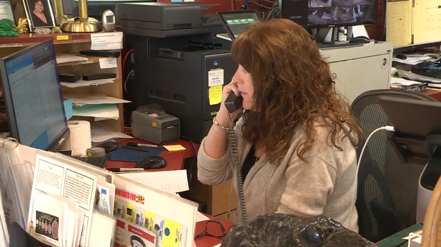 Victoria business owners to shut down store blaming street disorder