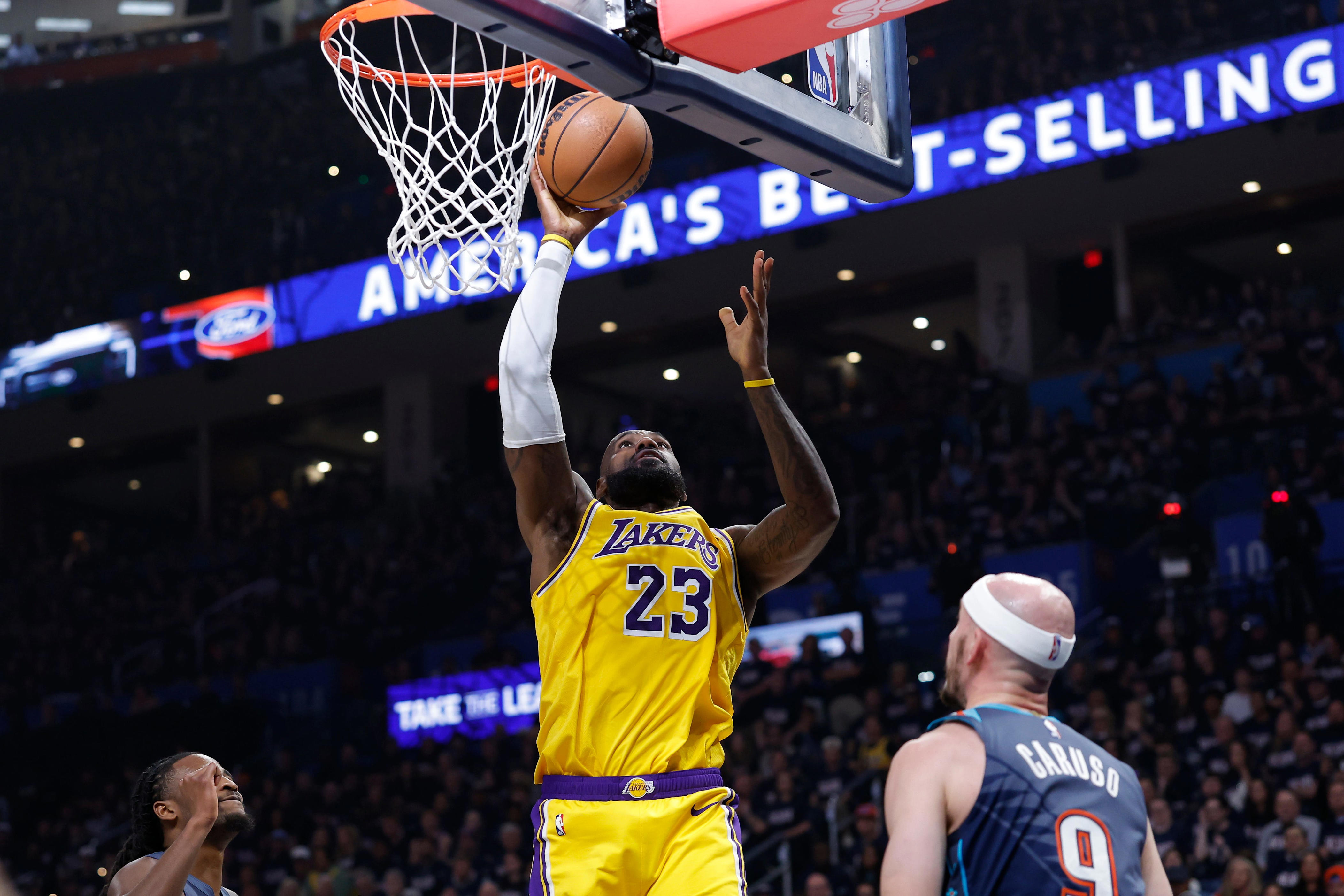 Insider weighs in on whether LeBron James could play 25 seasons in NBA